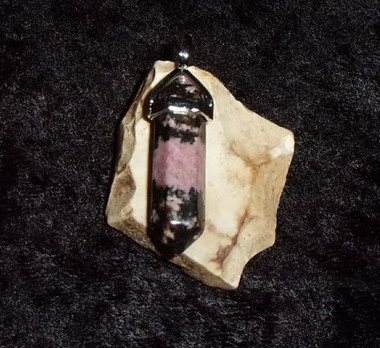 Stone Point Pendant with EGYPTIAN TEMPLE DJINN - Mystic Morning Treasures