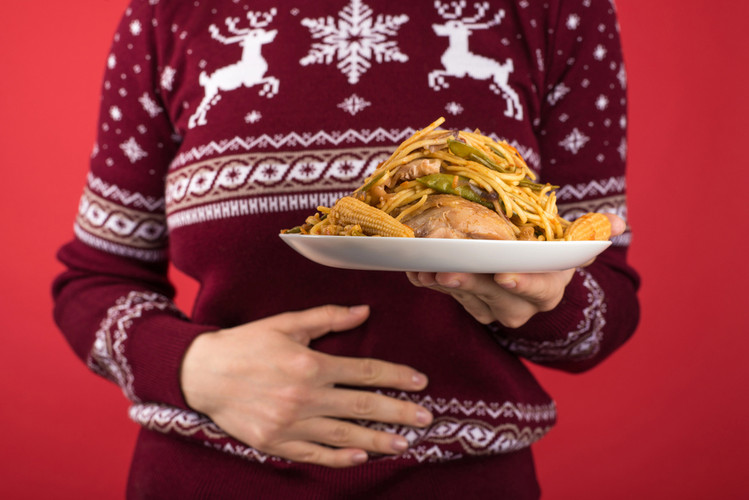 7 Signs Youre Eating More Than You Think And How To Fix It