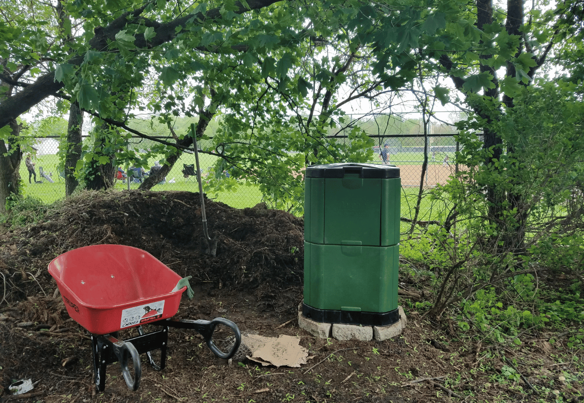 Aerobin Composting Guide: how to use the Aerobin home composter - Gubba