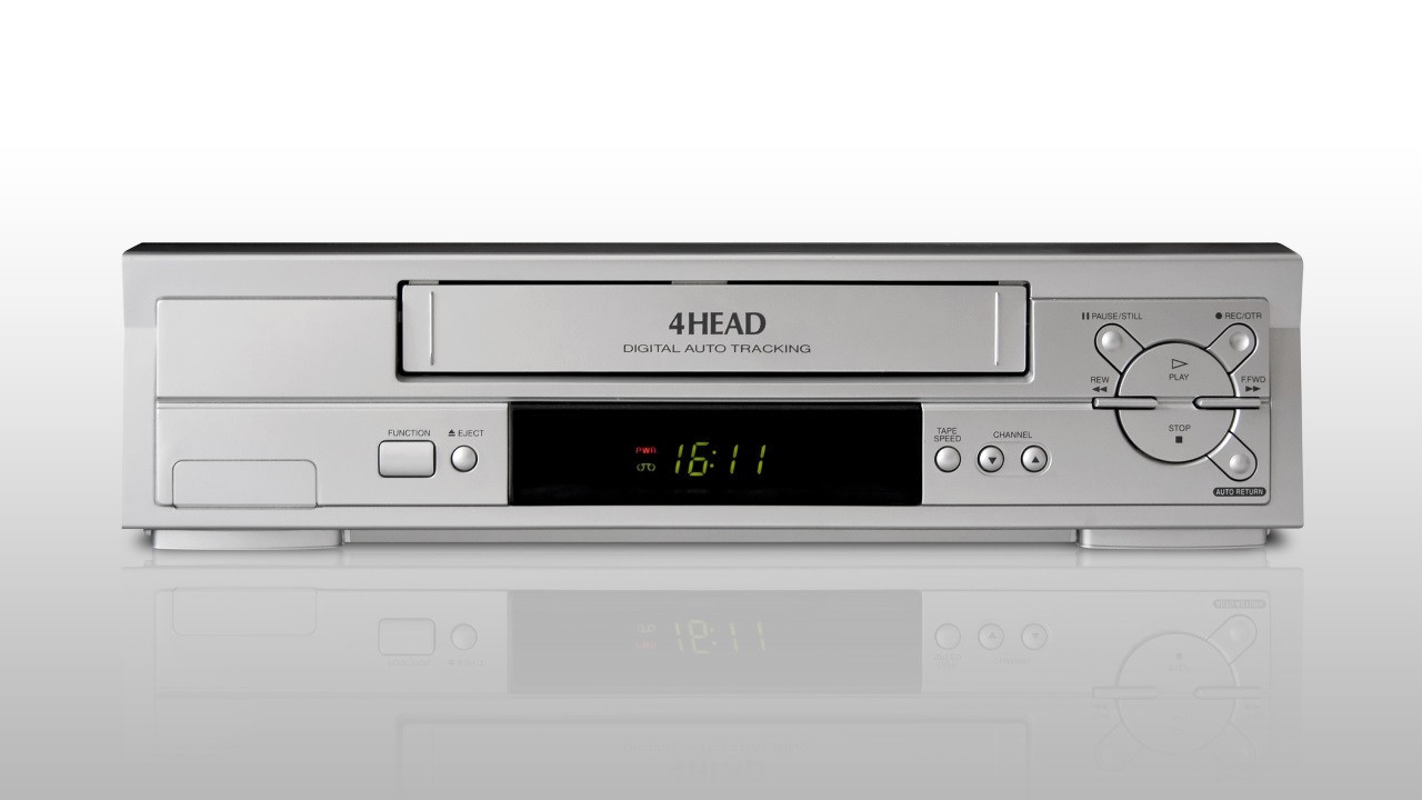 Refurbished VCR Players: Relive Classic Moments with Modern Quality