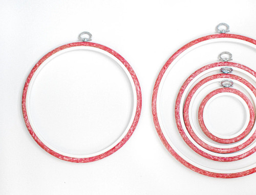 8 inch Red Flexible Hoop by Nurge - MariesCrossStitch.co.uk