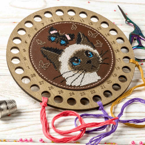 Cat Thread Organizer Needlecraft Kit on Leather - Wooden Organizer for ...