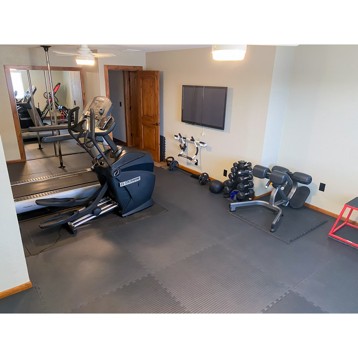 MMA Flooring | Square Brands