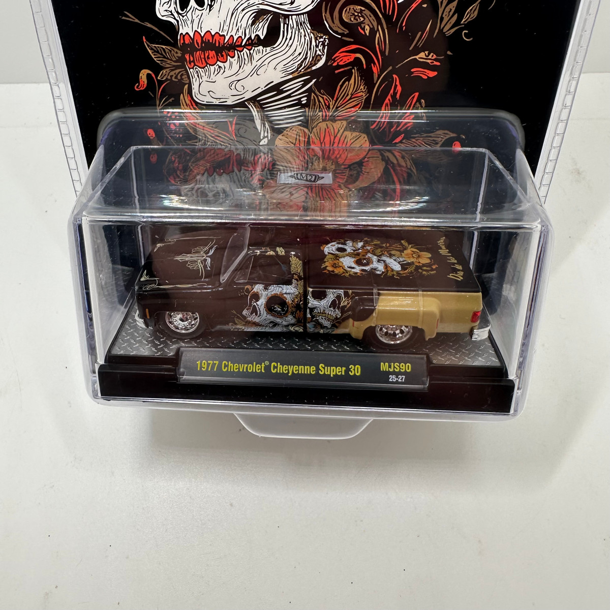 M2 Machines 1:64 1977 Chevrolet Cheyenne Super 30 “Dia De Los Muertos ...