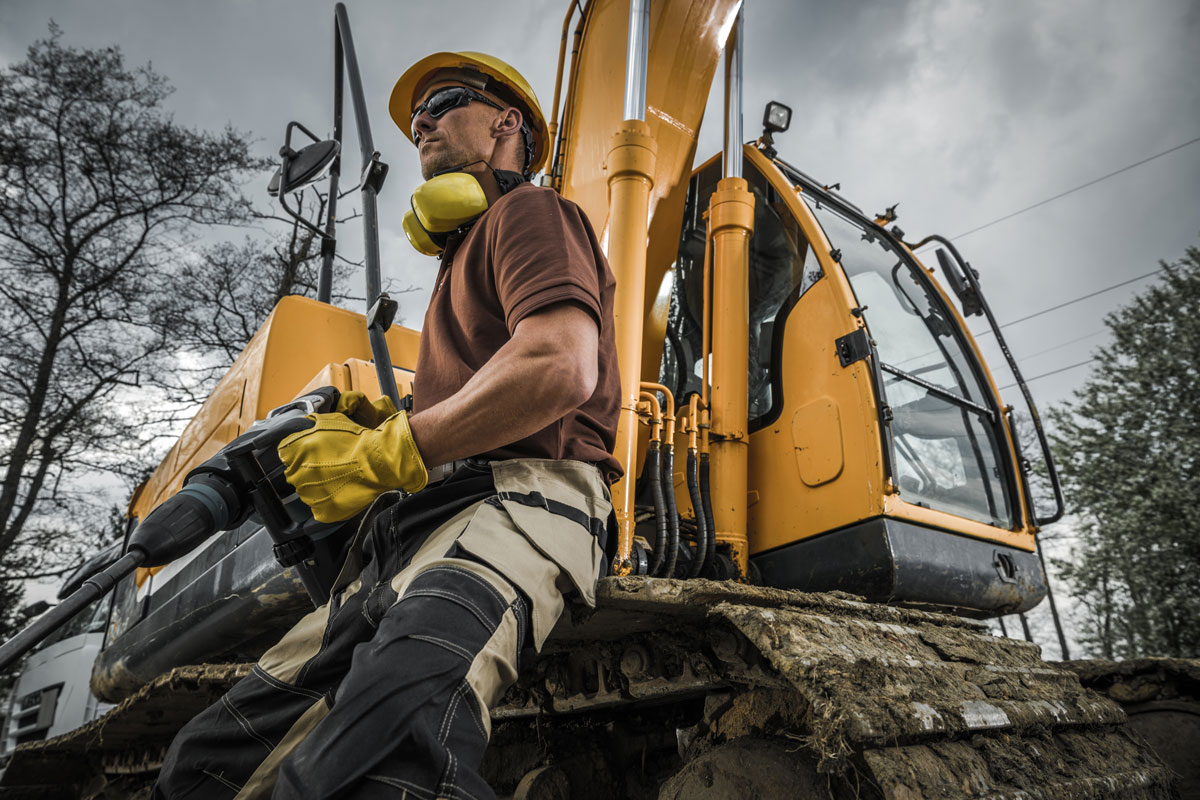 What Training & Certifications Do You Need to Become a Heavy Equipment ...