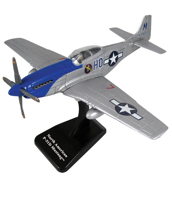 Smithsonian P-51 Mustang Model Kit