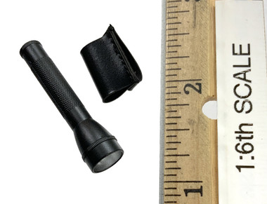 Resident Evil 2: Leon S. Kennedy - Flashlight w/ Belt Holster - Toy Anxiety