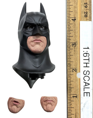 The Dark Knight Trilogy: Batman (Batman Begins) - Head (Batman) w ...