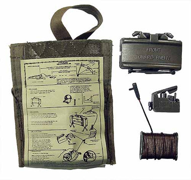 Platoon: Chris Taylor - Claymore w/ Accessories - Toy Anxiety