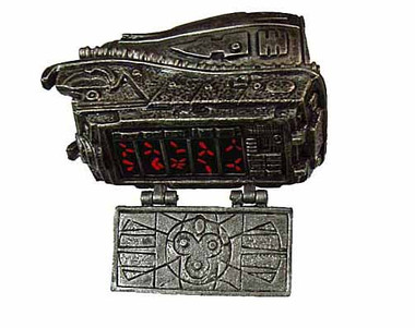 AVP: Elder Predator V2 - Left Gauntlet w/ Computer - Toy Anxiety