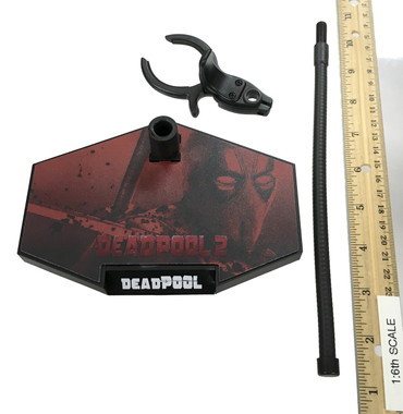 Deadpool 2: Deadpool - Display Stand - Toy Anxiety
