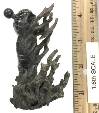 Avengers: Infinity War: Bucky Barnes - Disintegrating Mechanical Arm ...