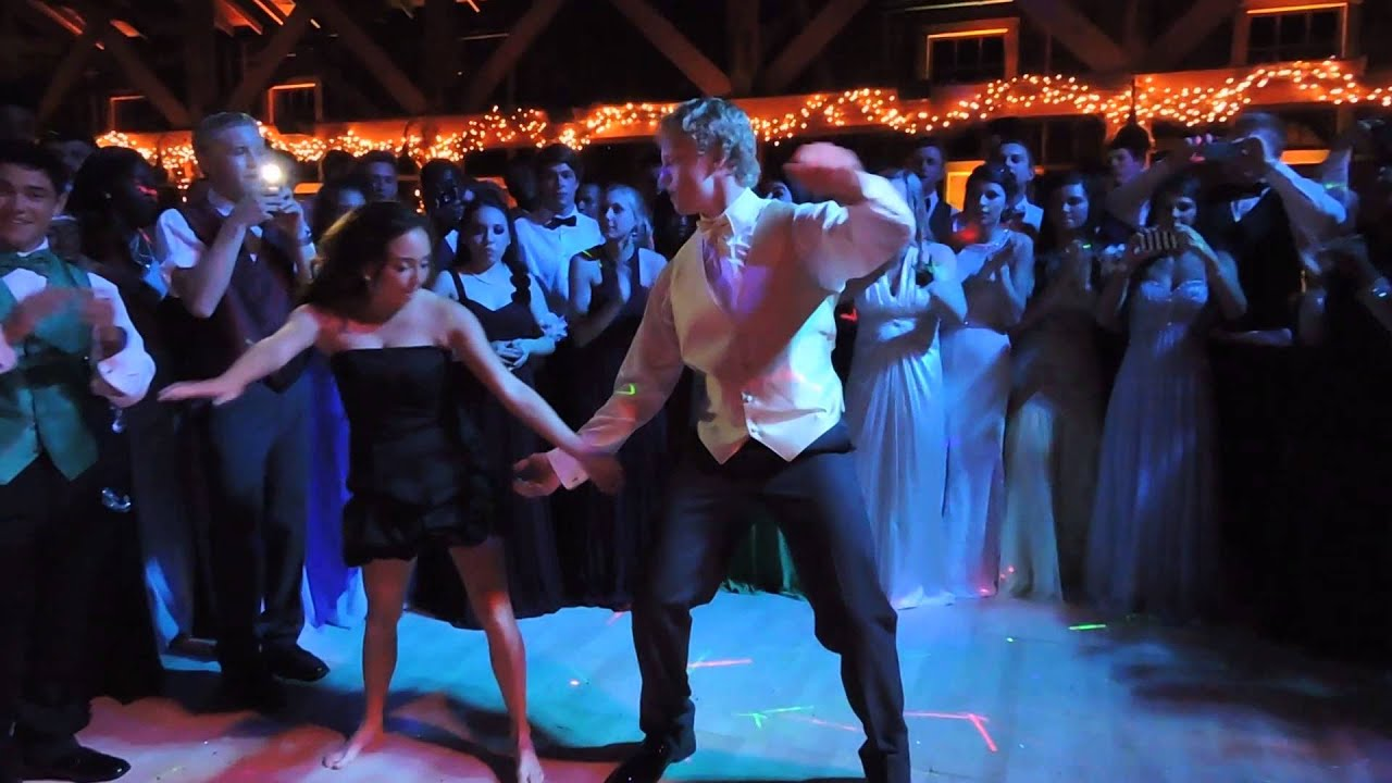 Reasons to Rock Black Prom Dress in 2020 - Annakoo