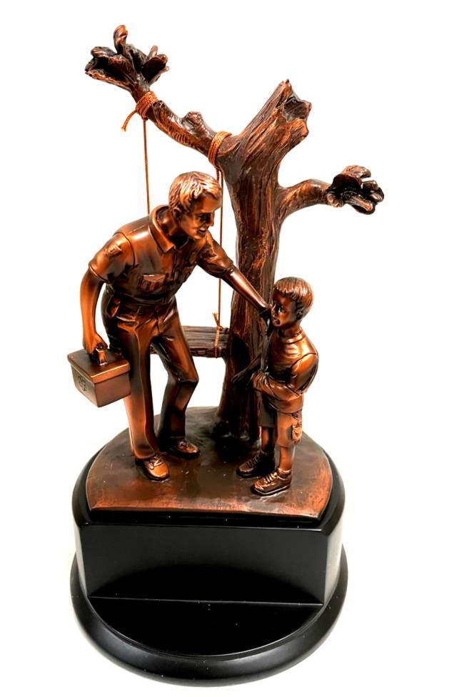 Public Servants Gift Statues - Mai's Jewelry & Engravers