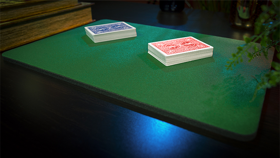 Deluxe Customized Close-up Pad - Magic and Cards