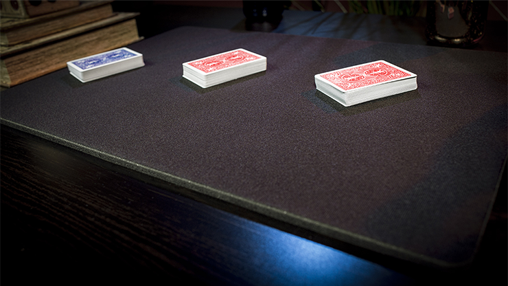 Deluxe Customized Close-up Pad - Magic and Cards