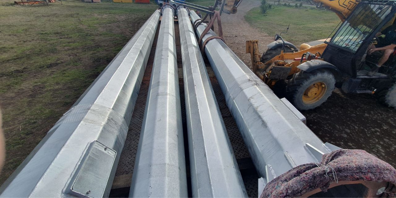 High Mast Pole 18m
