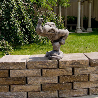 Iowa Hawkeyes Vintage Mascot Garden Statue