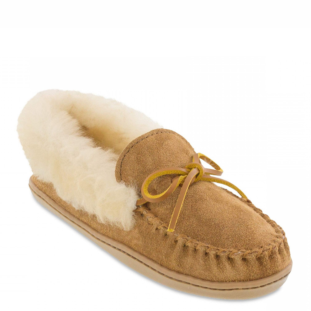 Minnetonka Moccasins and Boots | Minnetonka Slippers