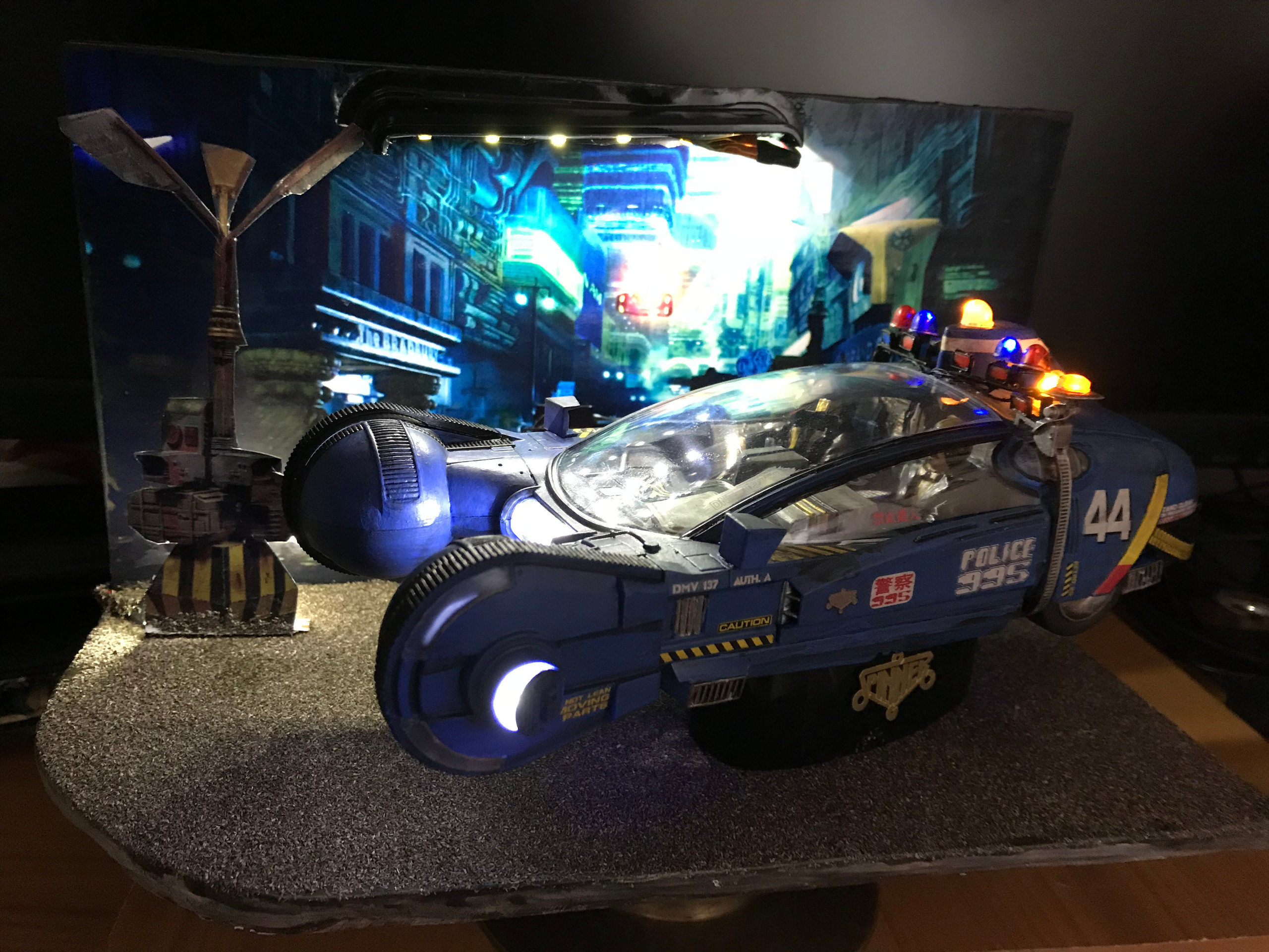 Blade Runner Spinner Flying Cop Car With Working SMD Lights - Customer ...