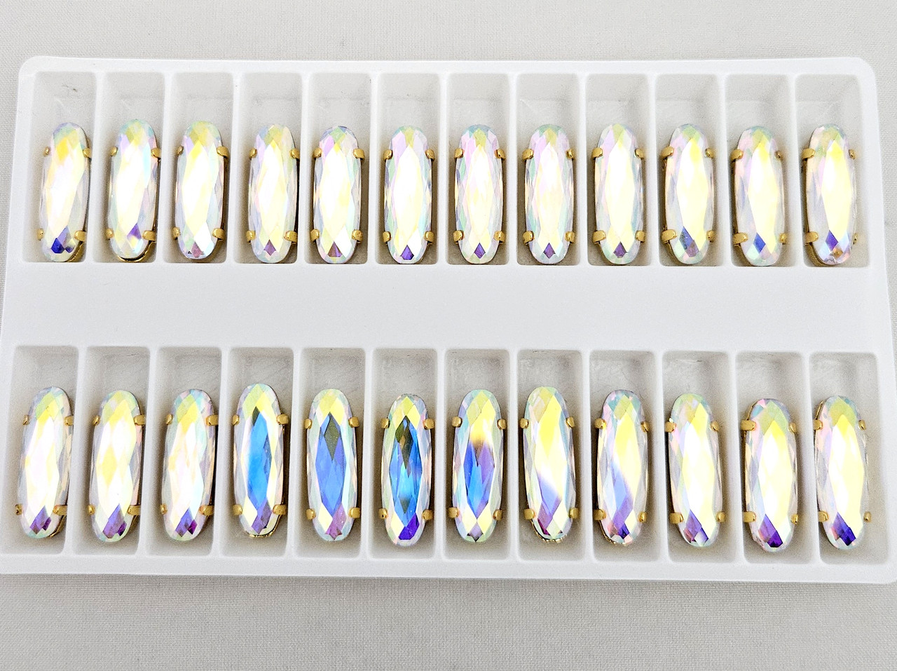 Crystal long oval Crystal AB 21x7mm in GOLD Claw