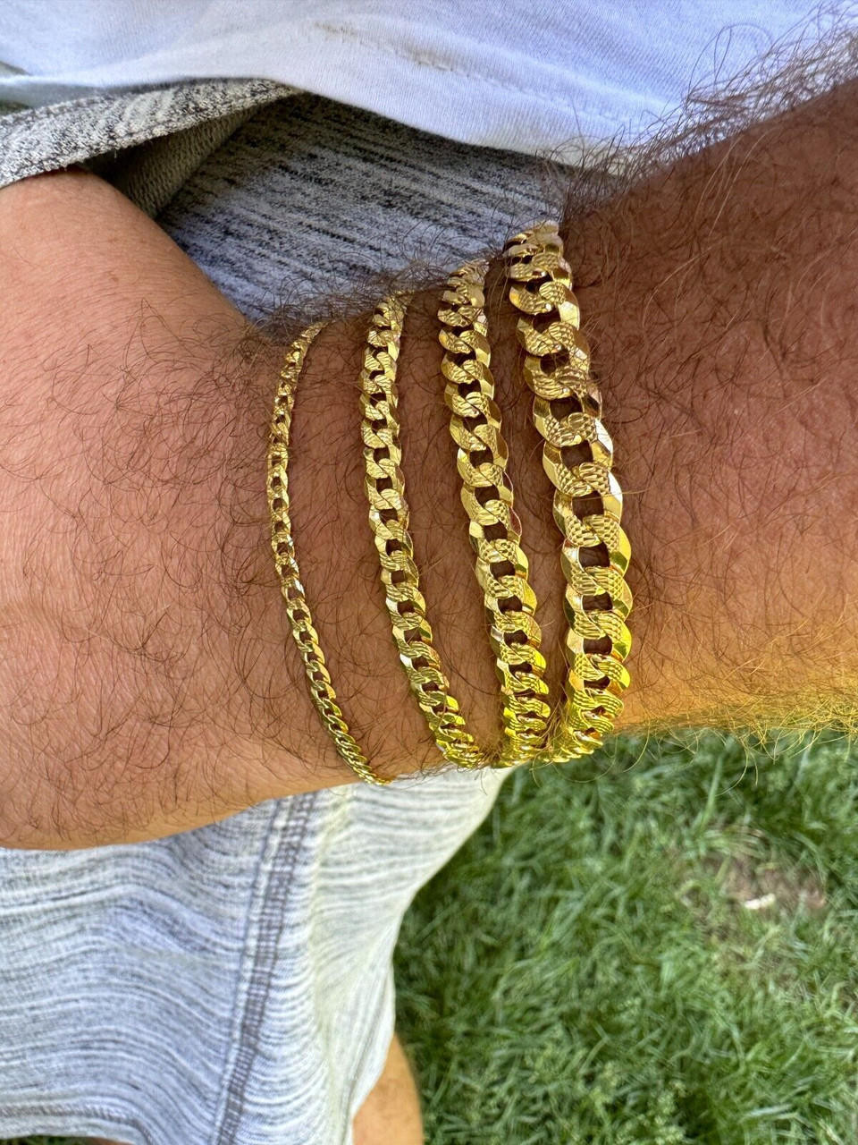 Gold flat curb bracelet store