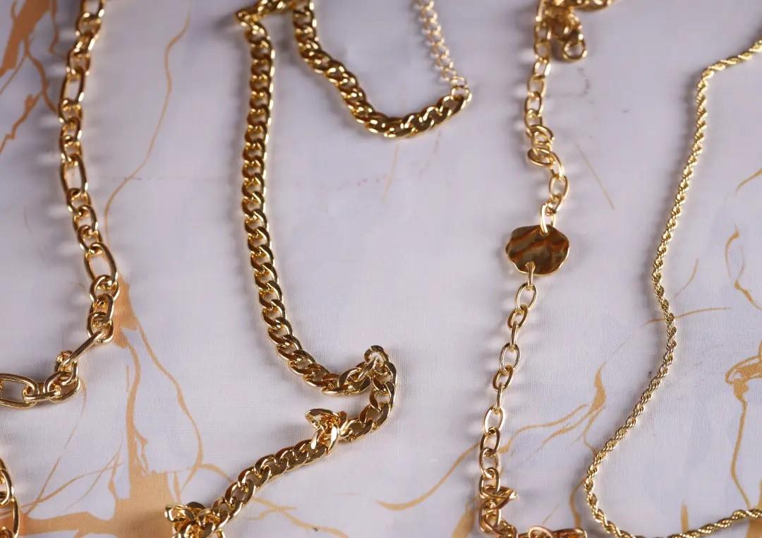 15 Types of Gold Chains: The Best Guide to Different Types of Gold ...