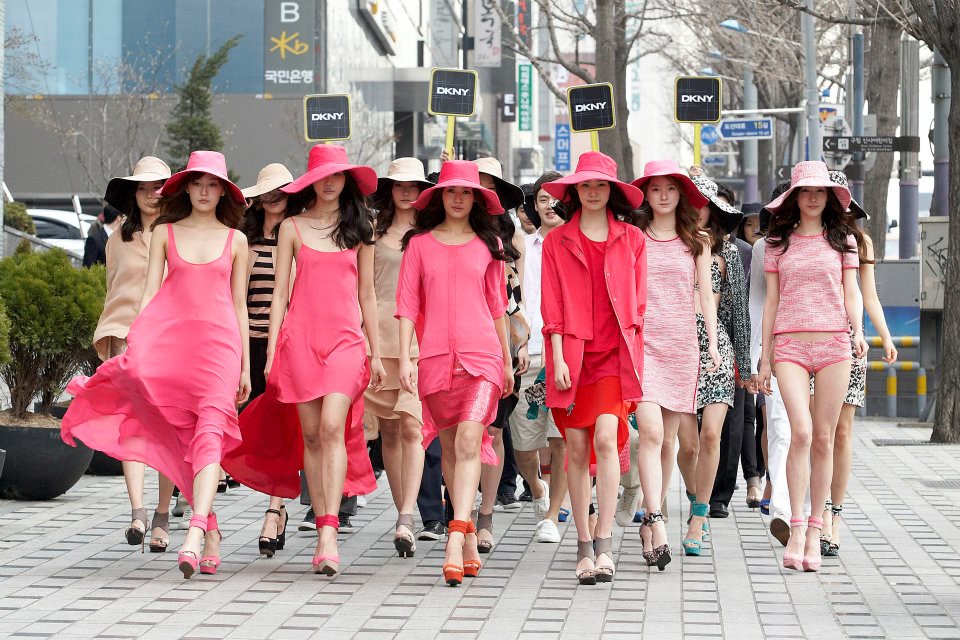 What is Guerrilla Marketing? - LV Clothing