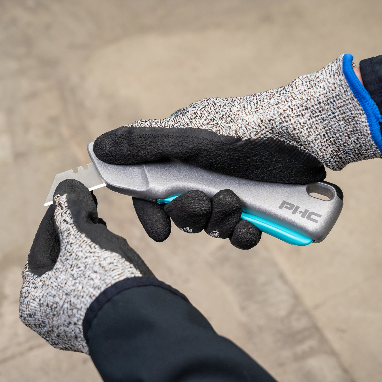 PHC Smart-Retract Victa Safety Utility Knife (E13302-9)