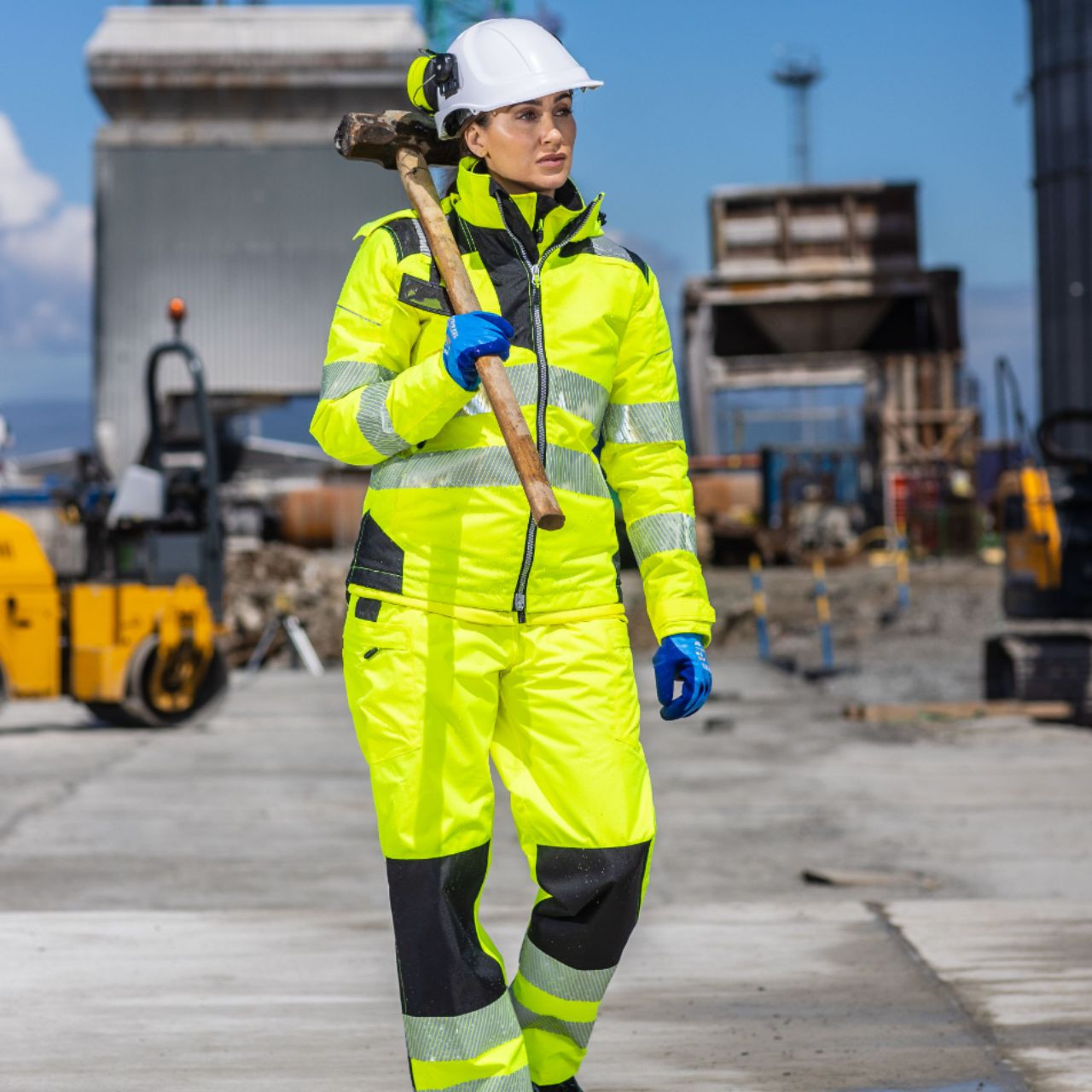 Portwest PW3 Insulated Women's Safety Winter Jacket (PW382)