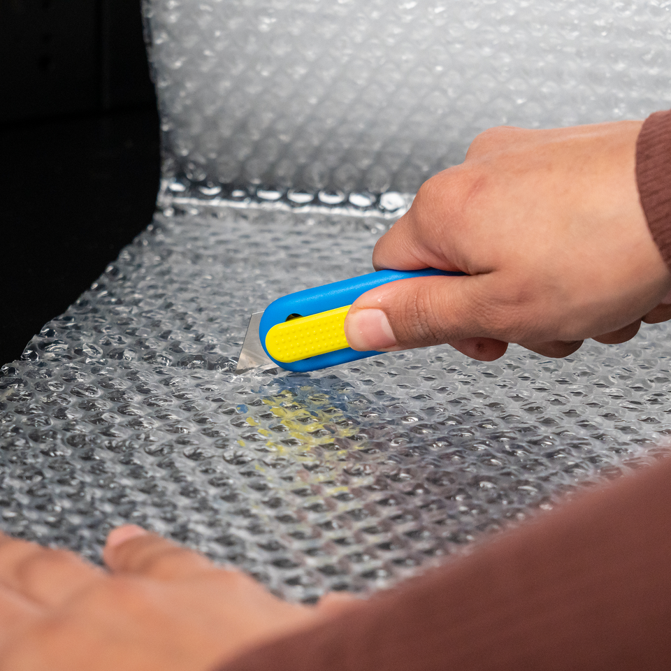 PHC Auto-Retract Volo Safety Utility Knife (E12204-4)