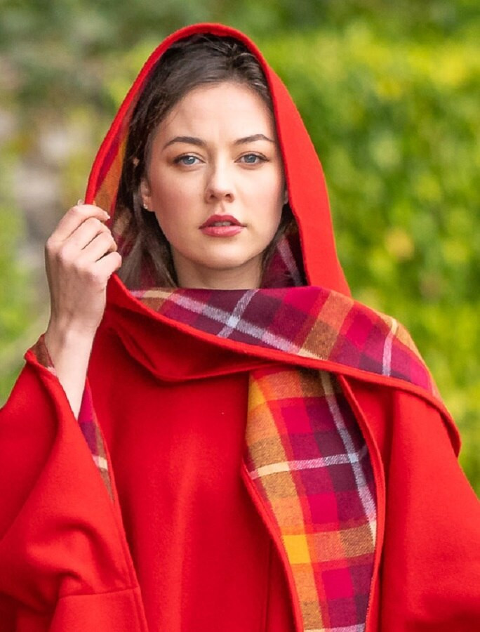 Moss Green Pure Wool Country Walking Cape | Aran Sweater Market