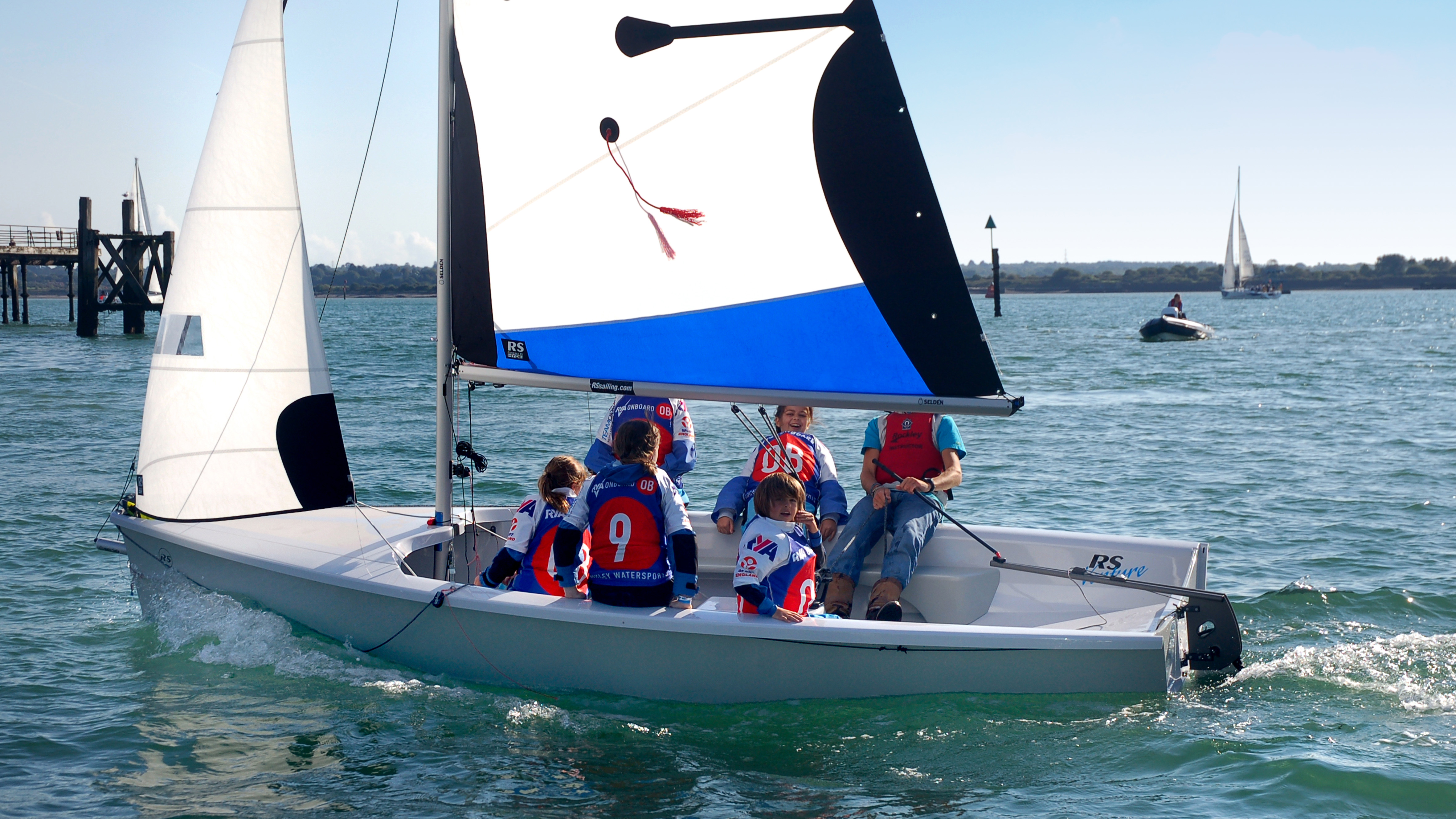 RS Venture Connect Sailboat from RS Sailing | West Coast Sailing