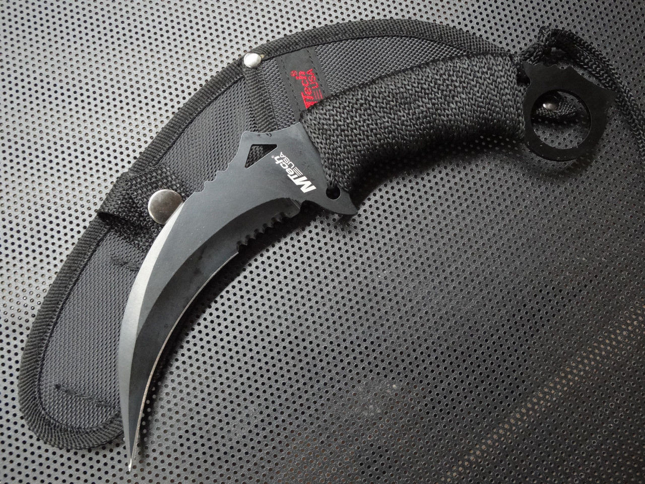 MTech FIXED-BLADE TACTICAL KNIFE | Black Blade Paracord Serrated Combat ...