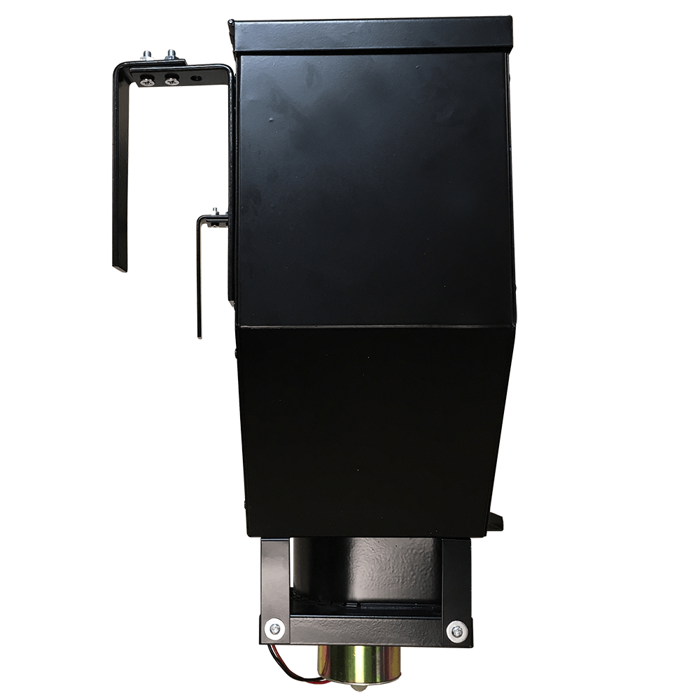 Road Feeder-Tailgate with Road Spinner Plate, 50 lb - Elusive Wildlife ...