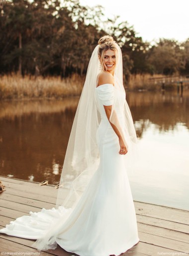 Caroline veil