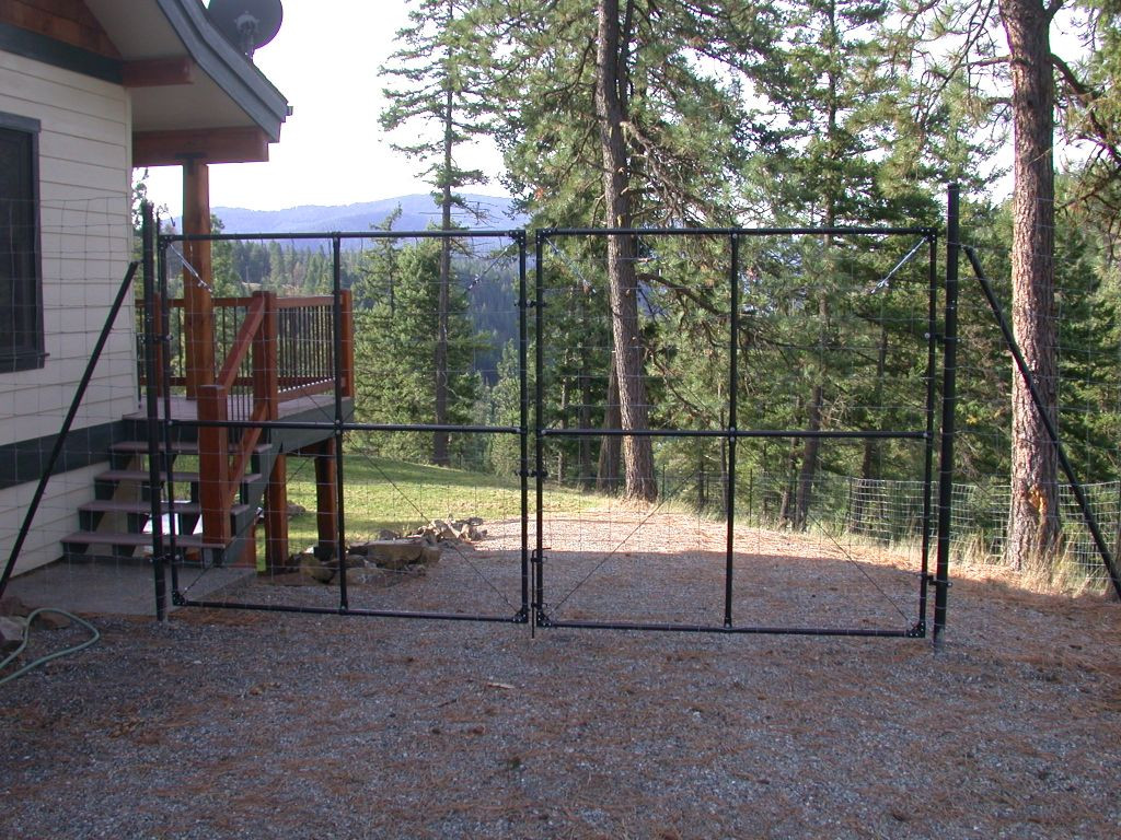 8' tall dual leaf double driveway gate