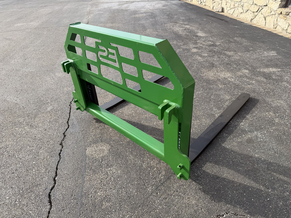 Buy John Deere Quick Attach Pallet Forks | Heavy-Duty John Deere Quick ...