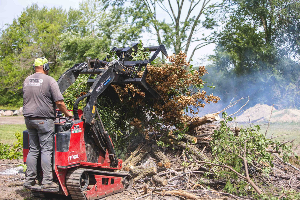 Buy 42" Toro/Dingo Root Grapple | Heavy-Duty 42" Toro/Dingo Root ...