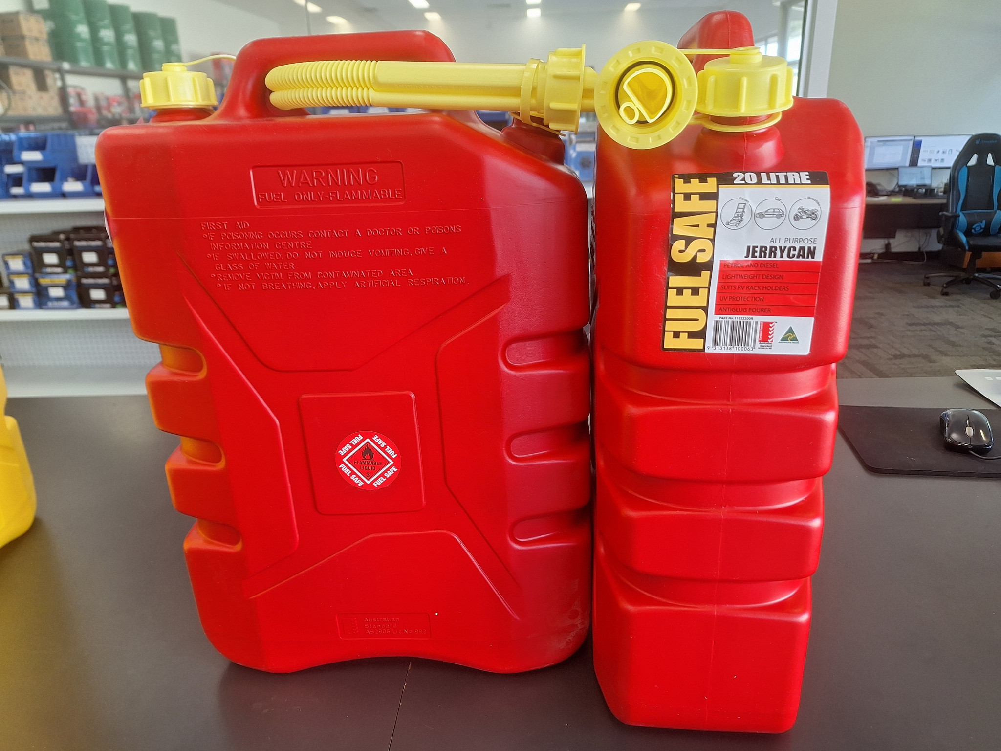 FC20R 20L Petrol Jerry Can Plastic Red - Filter Discounters