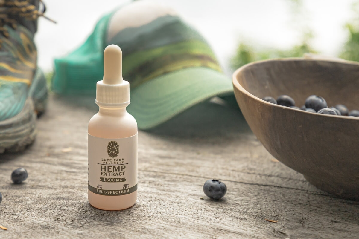 Perfect Blend: Full Spectrum CBD + MCT Oil - Luce Farm Wellness