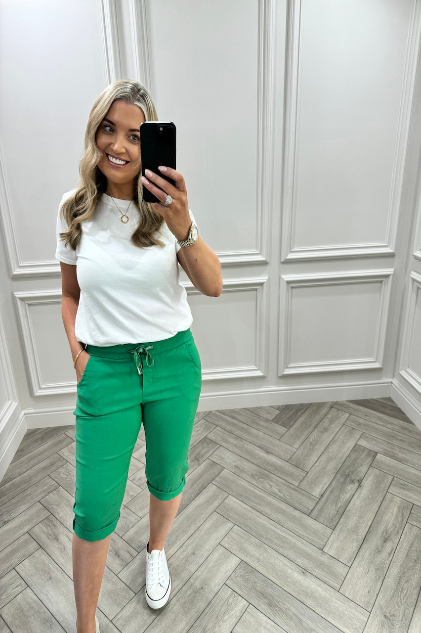 Green 3/4 Bestselling Magic Shorts - Want That Trend