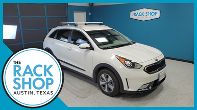 2017 2022 Kia Niro w flush rails Thule Crossbar Complete Roof Rack