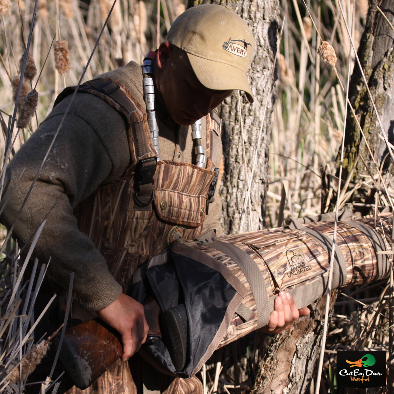 Avery Double Floating Gun Case – Dual Shotgun Floats, DuraMax Exterior