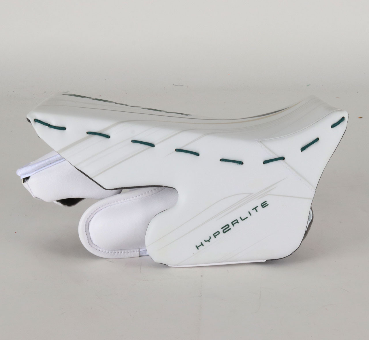 Regular - Bauer Vapor Hyp2rLite White Blocker - Hunter Jones Iowa Wild ...