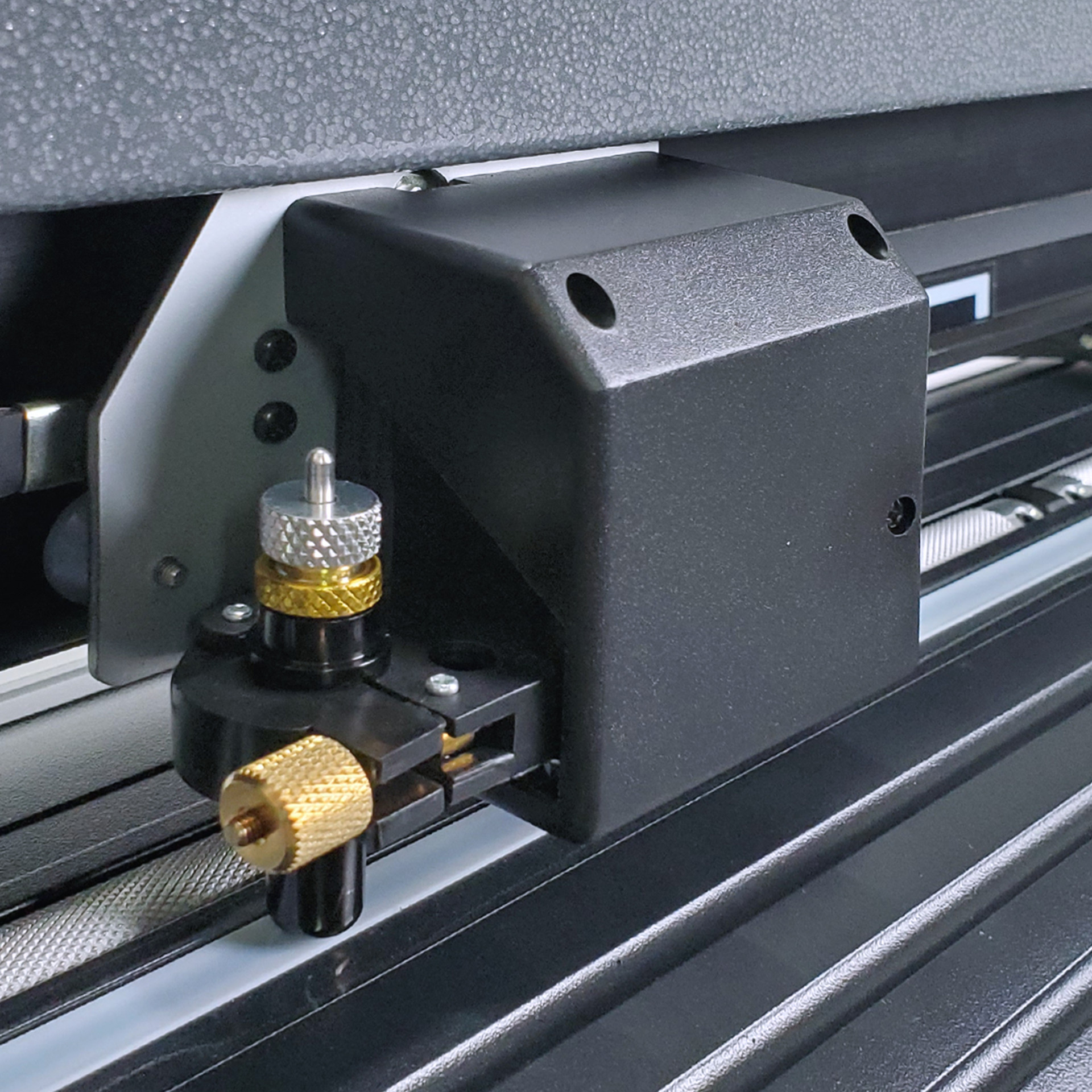 USCutter 14″ MH Vinyl Cutter – Compact Desktop Cutter