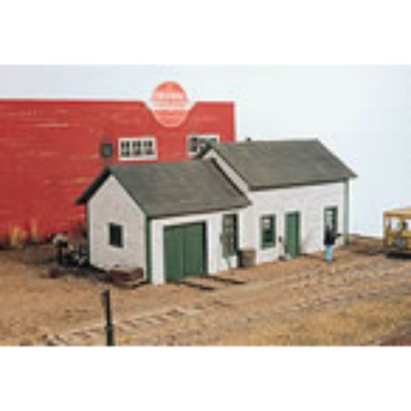 JL Innovative 261 - East Junction Section House - HO Scale Kit ...