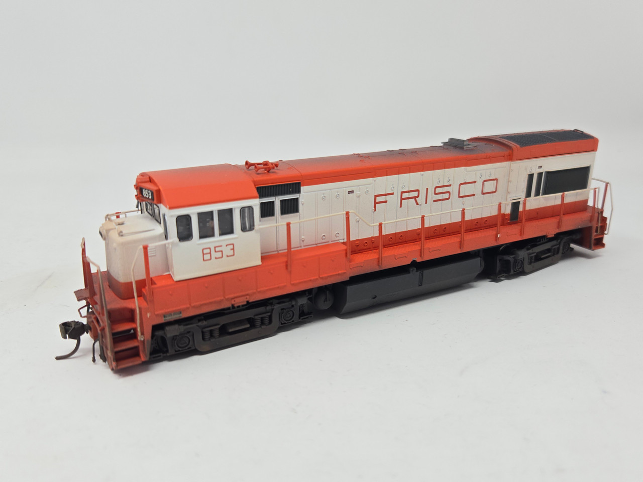 Pre-Owned: Atlas Master GE U30B (DCC without Sound) St Louis - San Francisco (SLSF) 853 - HO ...