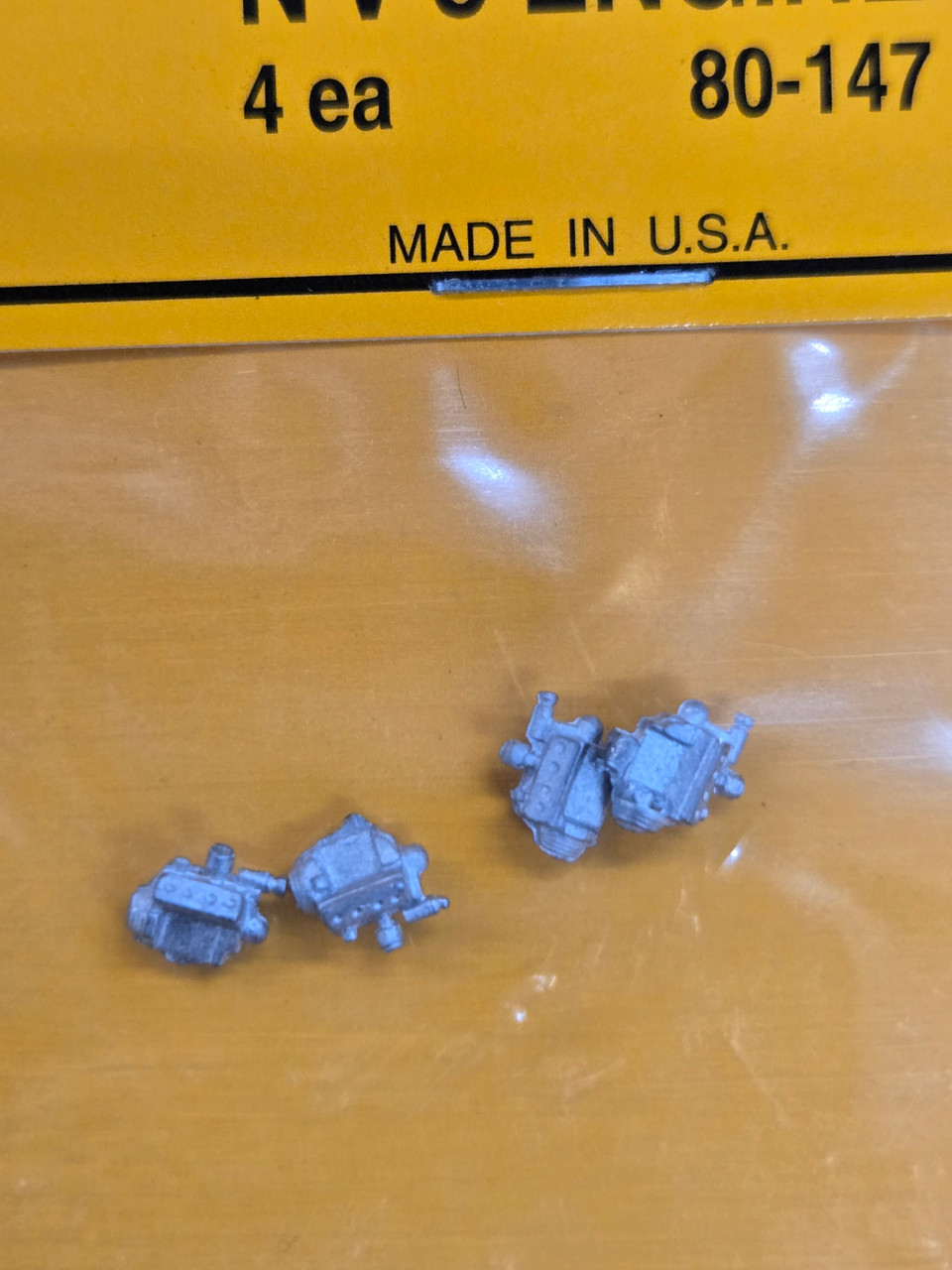 Micro Engineering 80-147 - V-8 Engines (4) - N Scale - Midwest Model ...