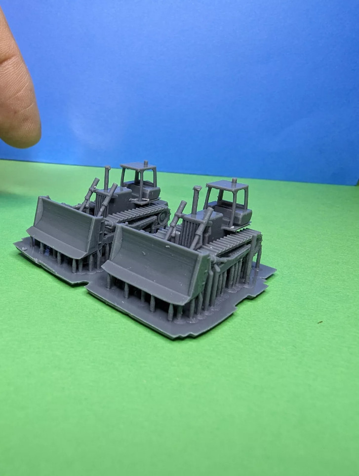 Whistle Stop Models HO3000 - Small Dozers set of 2 - HO Scale - Midwest ...